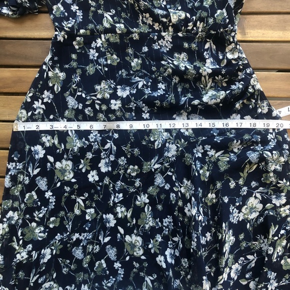 Astr Dresses Nwot Astr The Label Flutter Sleeve Floral Maxi M